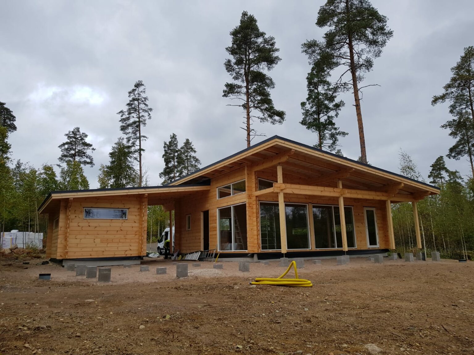 Saari 80 - Hirsi ja Rakennus Siklander Oy